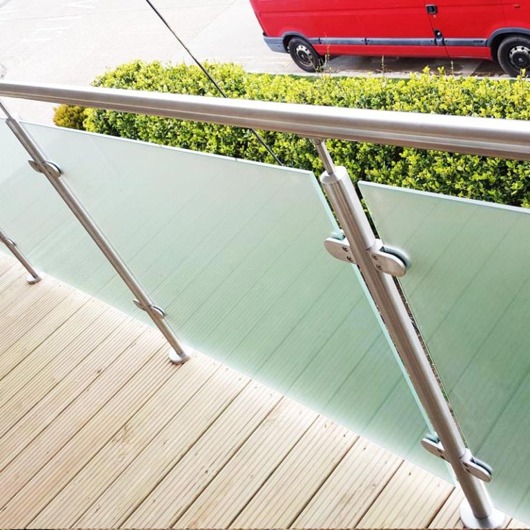 Post Glass Balustrade System - Brighton Balustrade - Sussex Glass ...